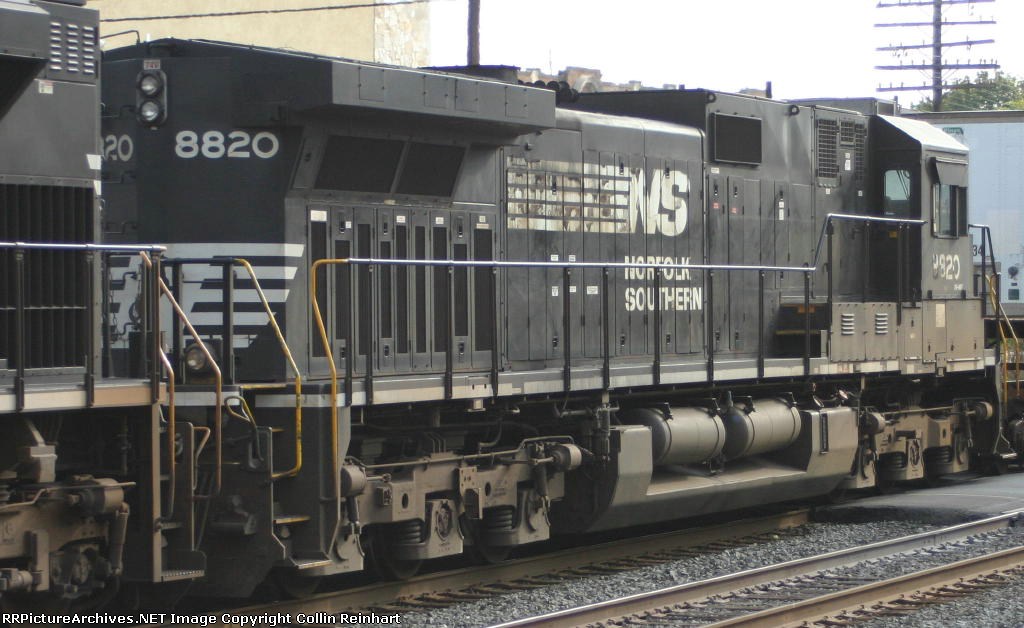 NS 8820